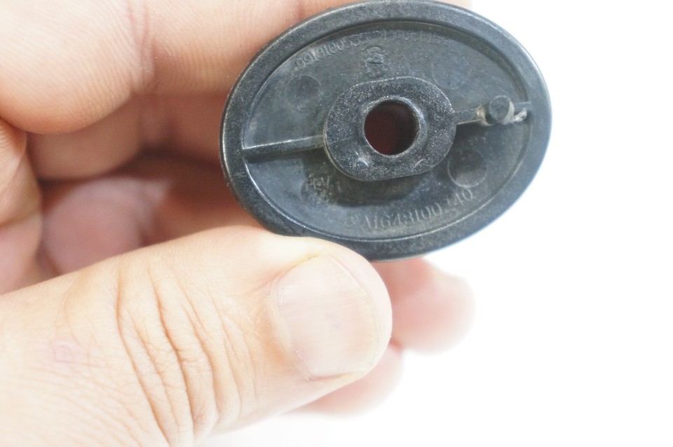 06-2011 mercedes w164 ml350 ml550 trunk floor cargo side net clip hook ...