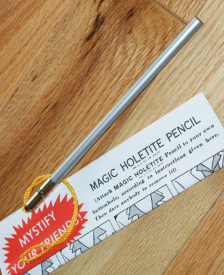 HOLE-TITE Buttonhole Puzzle (SILVER) --loop pencil puzzle still fools ...