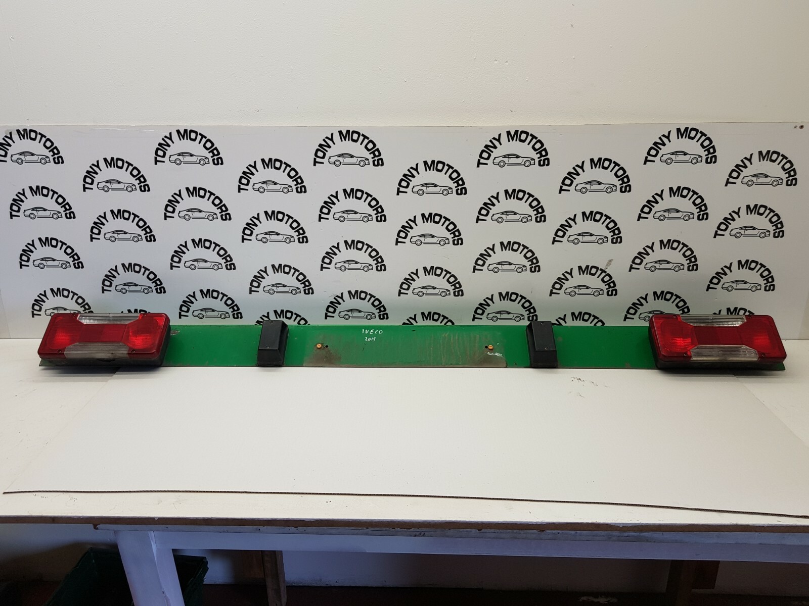 2015 IVECO DAILY 35C13 2014-ON DROPSIDE TRUCK REAR LIGHT BOARD BAR ...