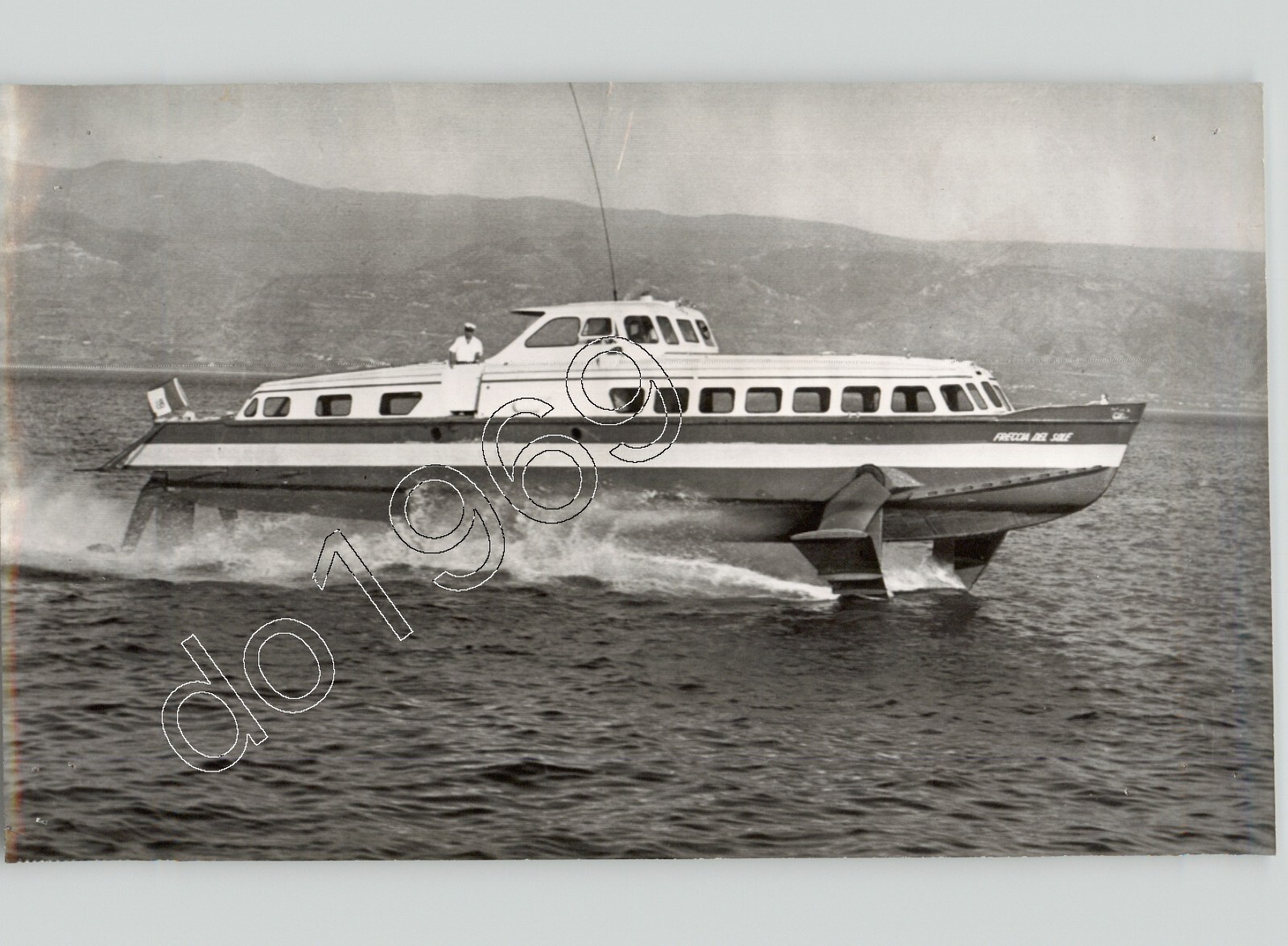 A HYDROFOIL Equipped SPEEDBOAT @ High Speed. 1957 Press Photo Boats Sea ...