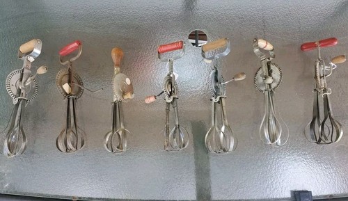Lot of 7 Vintage Hand Mixers Cake Egg Beaters LOT C | eBay