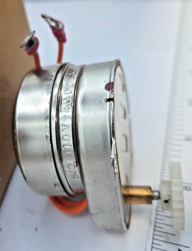 SYNCHRON 640 CLOCK SIGN MOTOR 110V 60CY 5V 30RPM, G104SB 12-80, 0217H ...