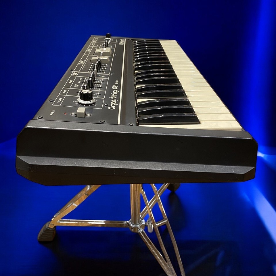 Roland RS-09 Organ Strings 09 Analog Keyboard Synthesizer Tested ...