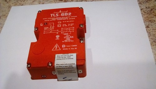 TLS-GD2 440G-T27122 Safety interlock switch, new, no key | eBay