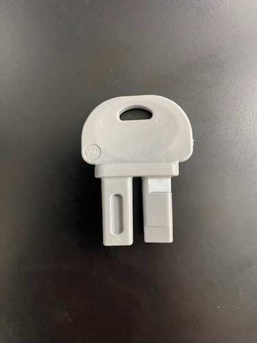 EZ Klean Rat / Mice / Fly Bait Station Replacement Key (1 Key) FBS1078 ...