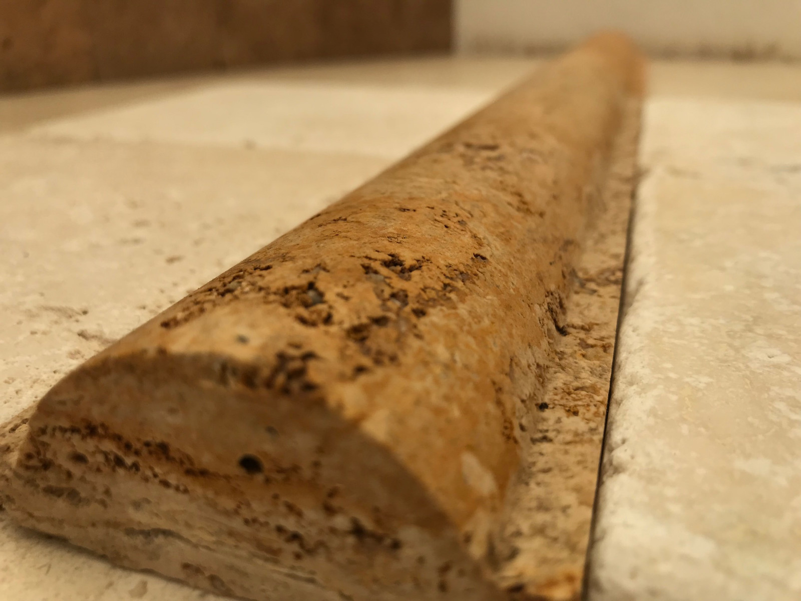 TORELLO, MATITA, GRECA, in pietra TRAVERTINO Giallo modello ...