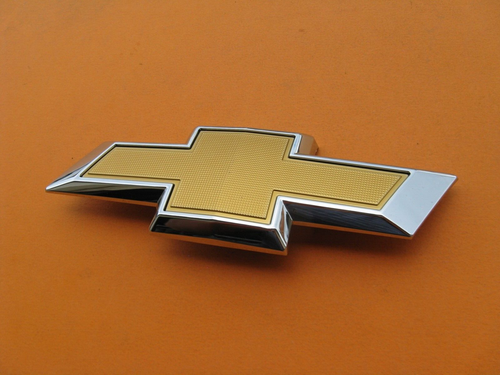 18 19 20 CHEVROLET TRAVERSE REAR TRUNK LID GATE EMBLEM LOGO BADGE ...