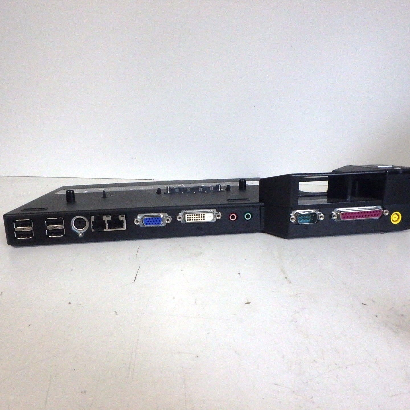 IBM Lenovo Type 2504 ThinkPad Docking Station #42W4639 | eBay