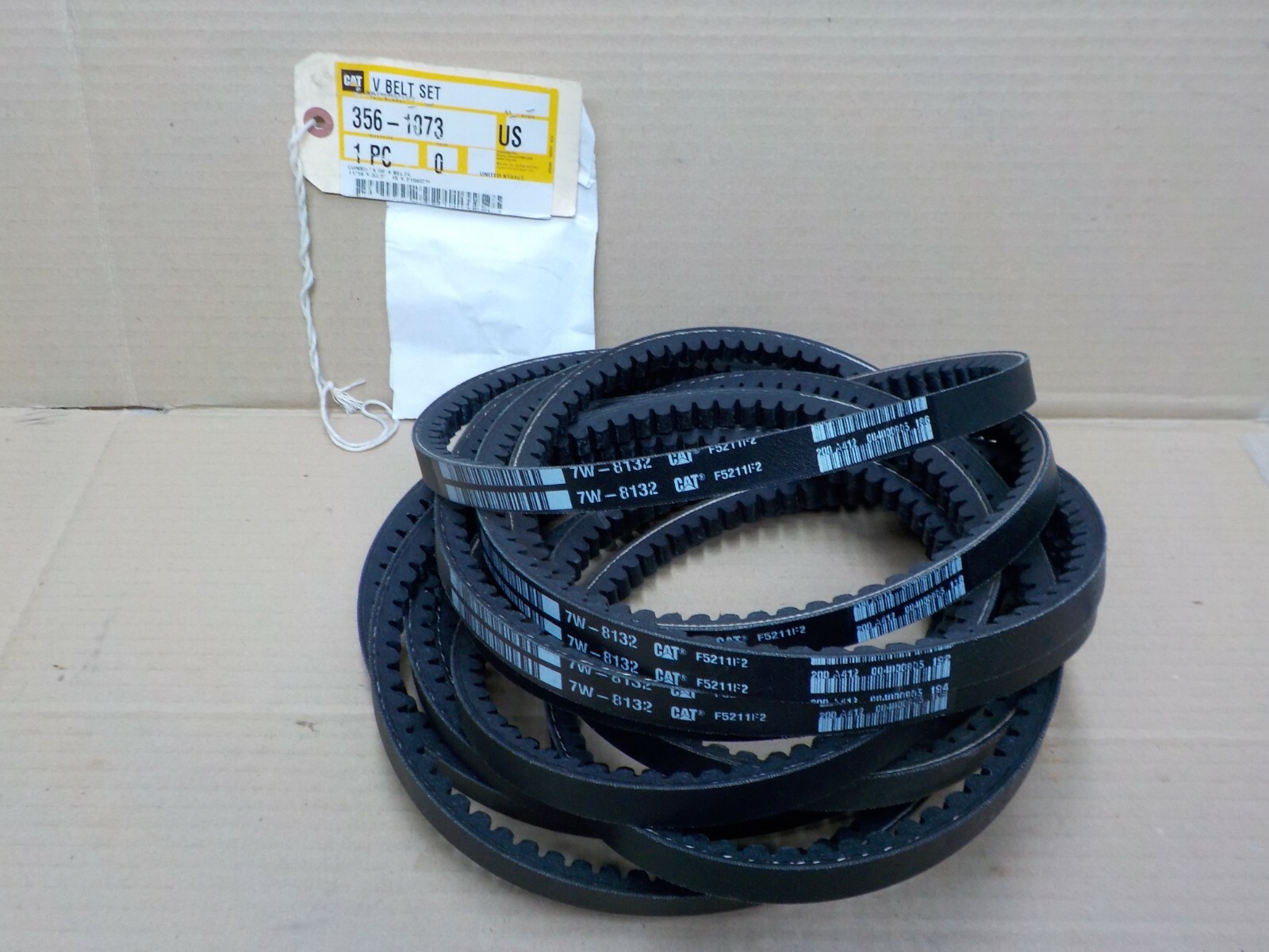 Caterpillar 356-1073: V BELT SET This kit contains 4 belts of 7W-8132 ...