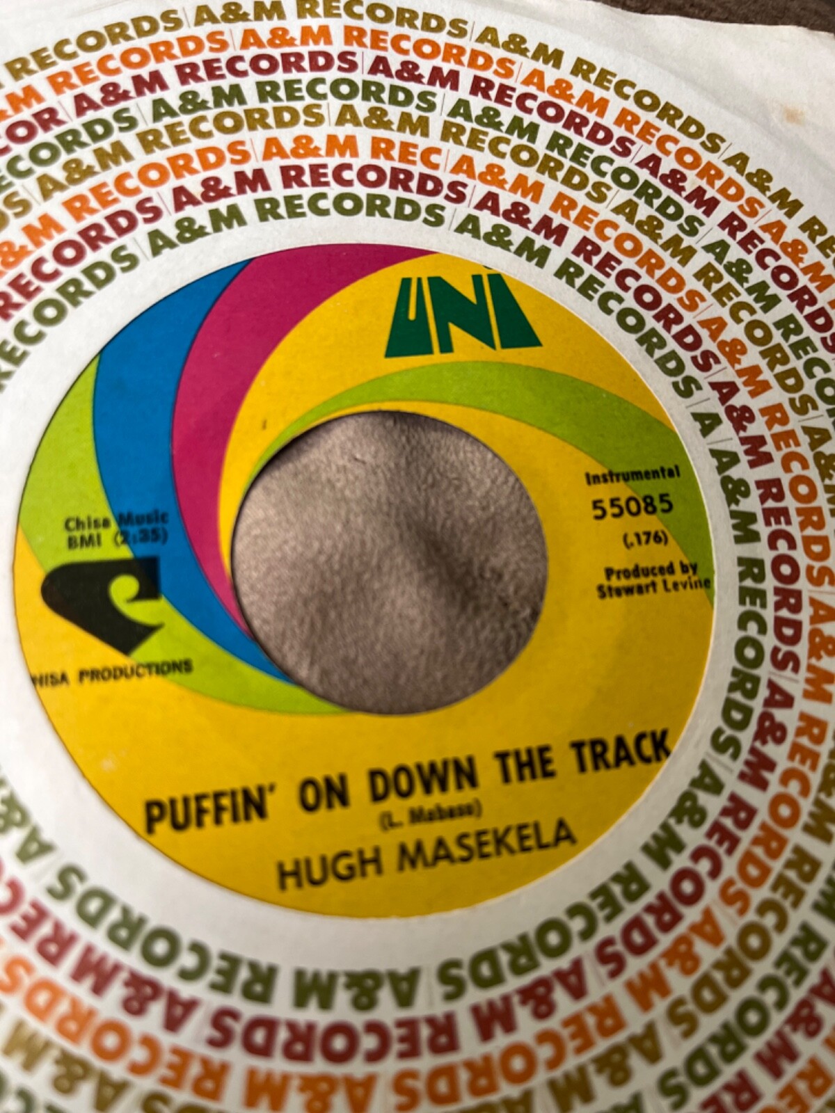 HUGH MASEKELA Puffin On Down The Track 45 7" JAZZ FUNK Vinyl Record ...