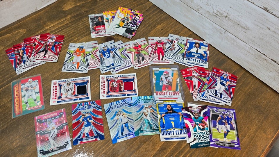 LOT Of 1000+ NFL Card Lot (Autos, Numbered Cards, Rookie Cards ...