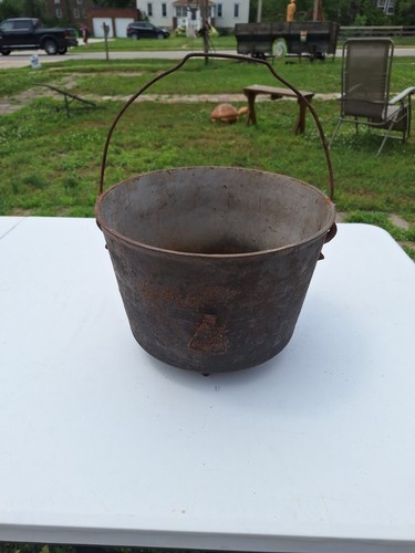 Antique Primitive Gypsy Cowboy Cast Iron Pot 3 Leg Bean Pot | eBay