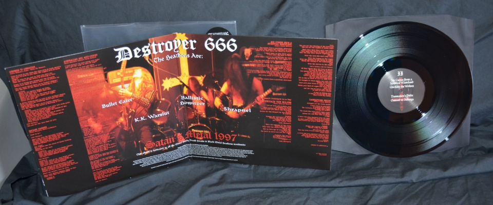 Destroyer 666 'Unchain the Wolves' Black LP Gatefold w/Poster. Razor of ...