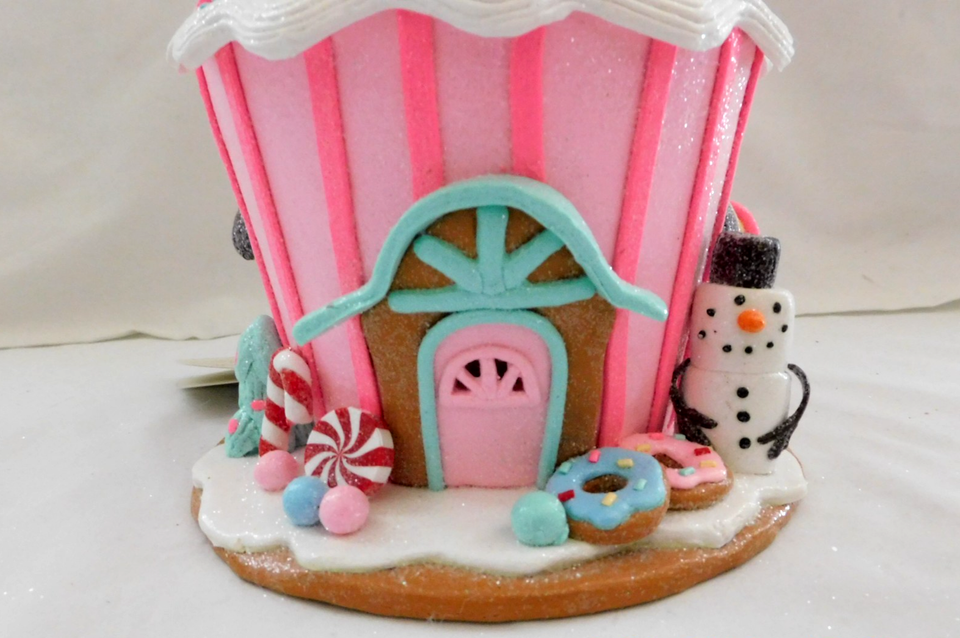 New 2025 Trimsetter Gingerbread Light Up LED "Round Pink House" 9.5"T x ...