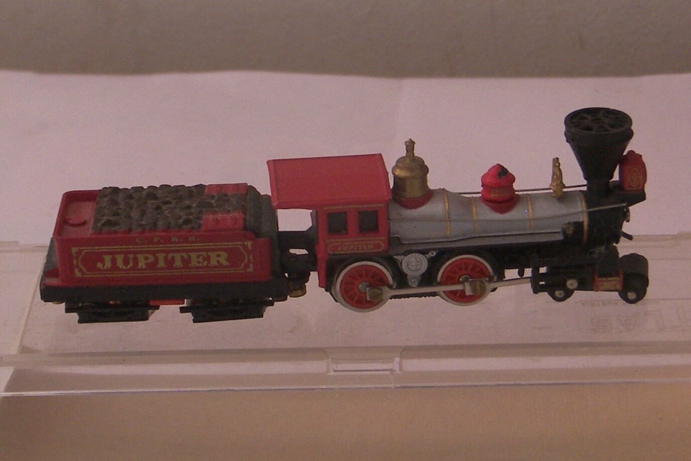 N Scale Jupiter Locomotive CPR & 4 Coach Cars | eBay