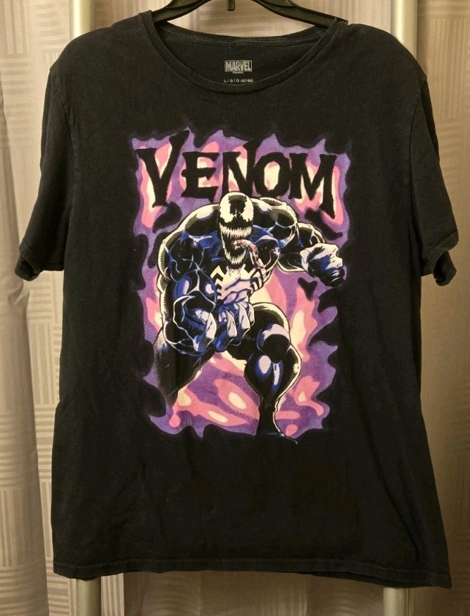 Marvel Legends Venom Comic Graphic Print Large Purple Tie-Dye TShirt ...