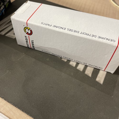 GENUINE DETROIT DIESEL INJECTOR CUP DDE 23538829 INJECTOR TUBE SLEEVE ...