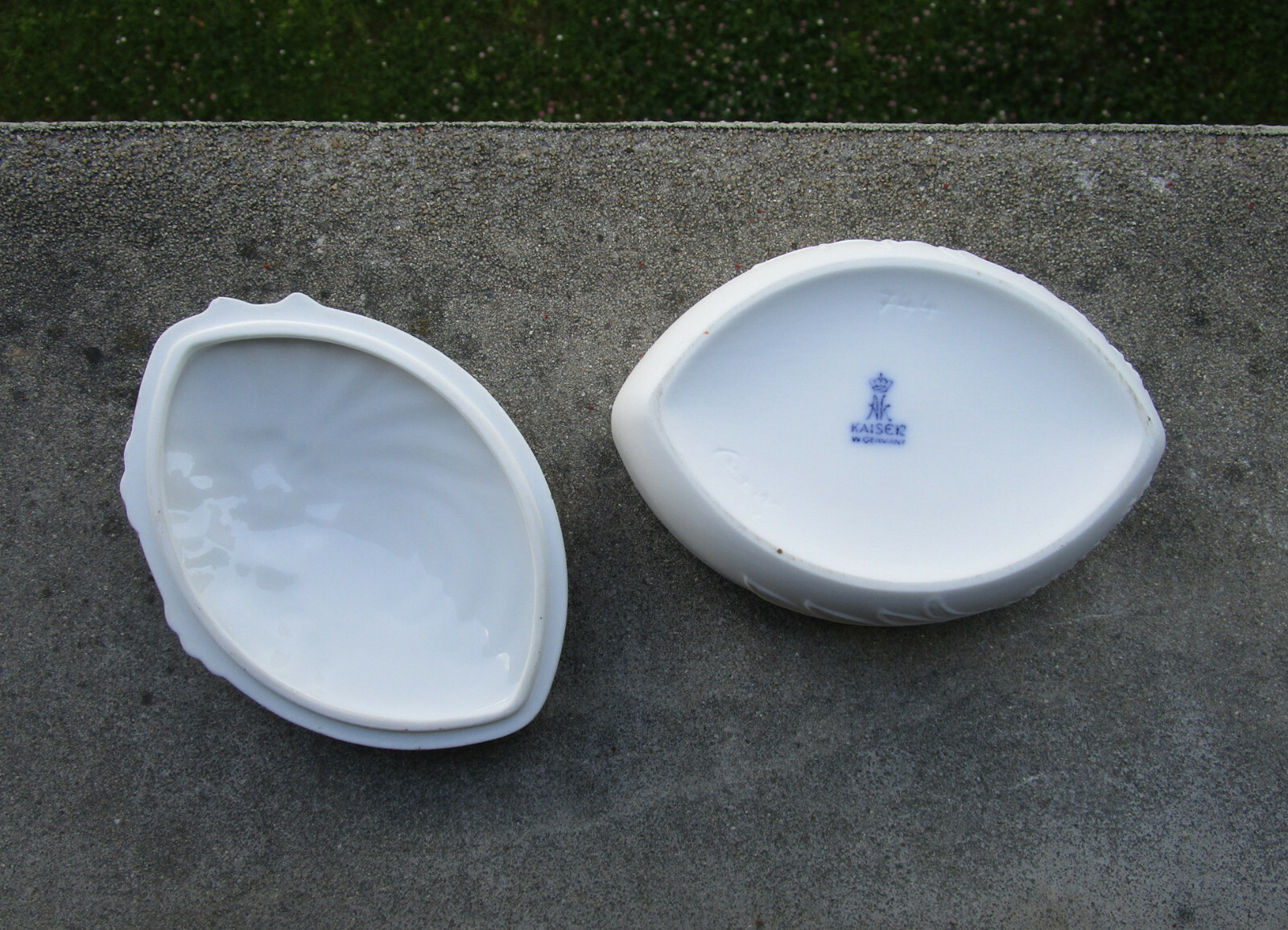 Ancienne belle boîte ou bonbonnière en biscuit de porcelaine Kaiser KPM ...