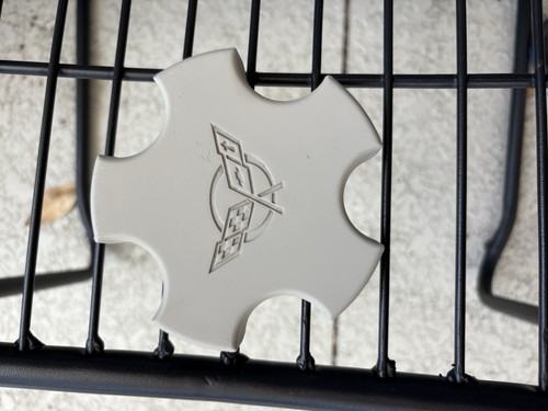 1997-2004 Corvette C5 Center Cap“Shale” color of 2003 50th Anniversary ...