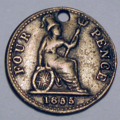 GREAT BRITAIN 4 PENCE 1855 VICTORIA REGINA Gaming Token 17mm 1g Brass ...