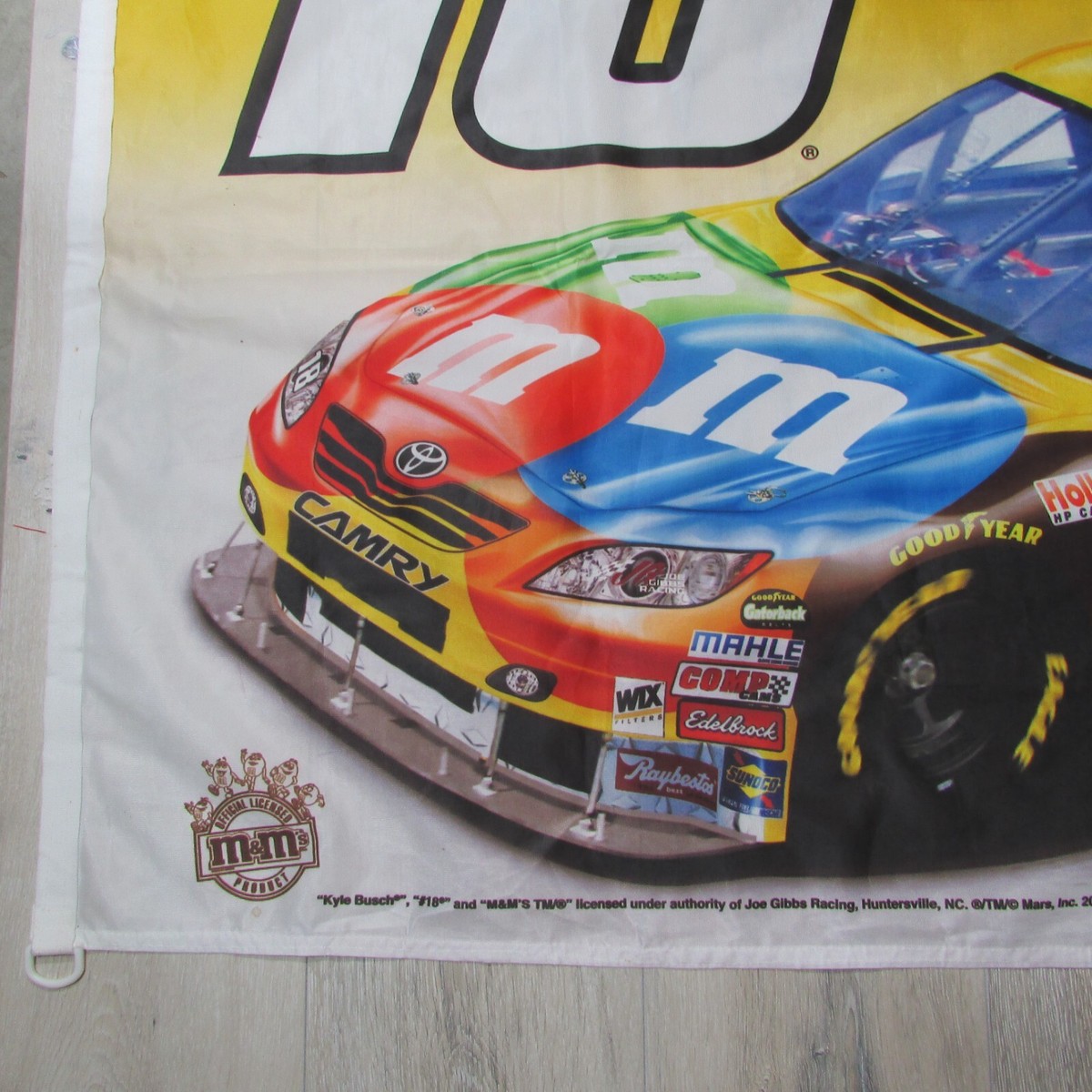 Kyle Busch Mm Car Flag
