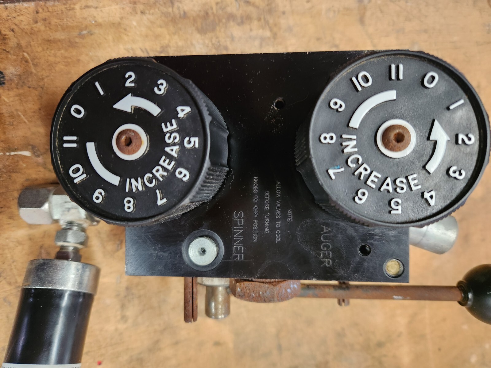 Parker hydraulic spreader control valve QBD-12-AO7-B16-NA150 for ...