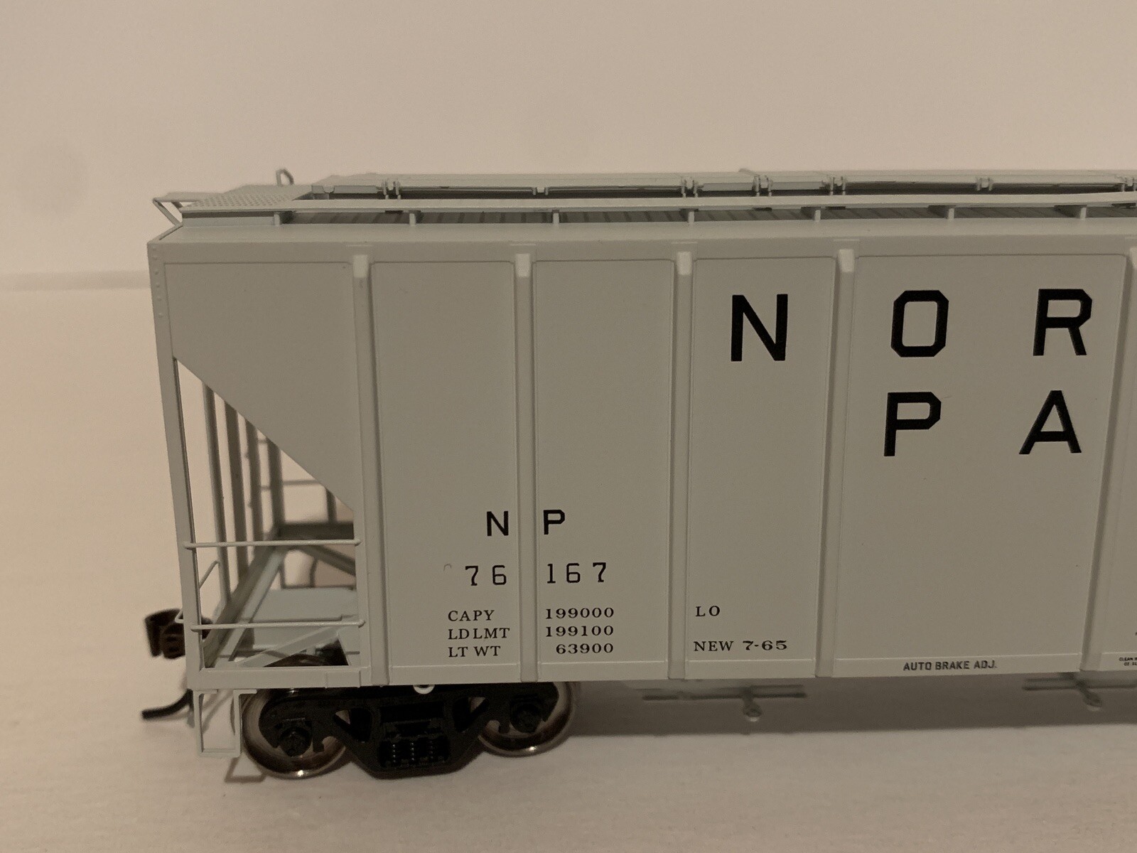 ExactRail HO Scale Northern Pacific PS-4427 Grain Hopper #76167 | eBay