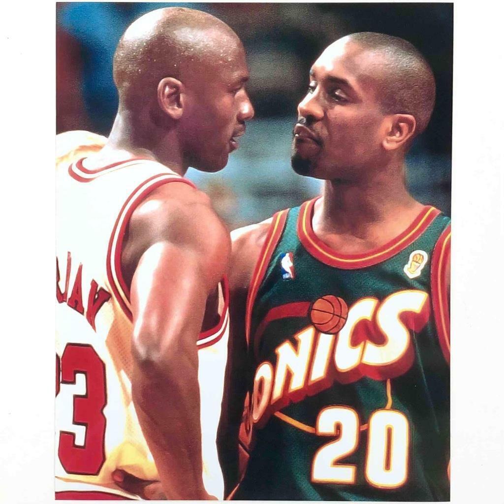Gary Payton Vs Michael Jordan Seattle Supersonics Chigaco Bulls Face To ...