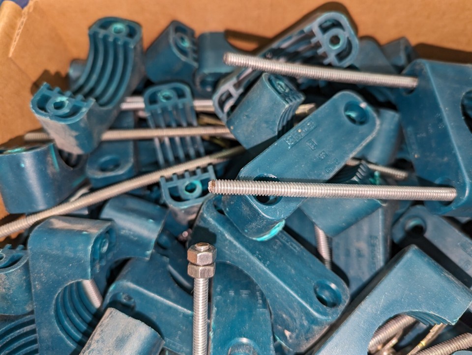 Box Da Stauff Morsetto Parti per Tubo, Manichetta, Conduits, Gr. 6, | eBay