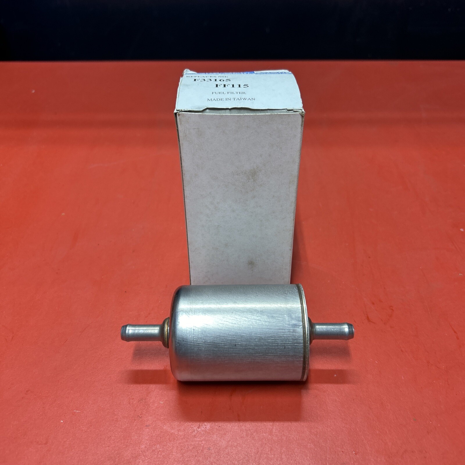 WIX 33165 - Fuel filter cross reference