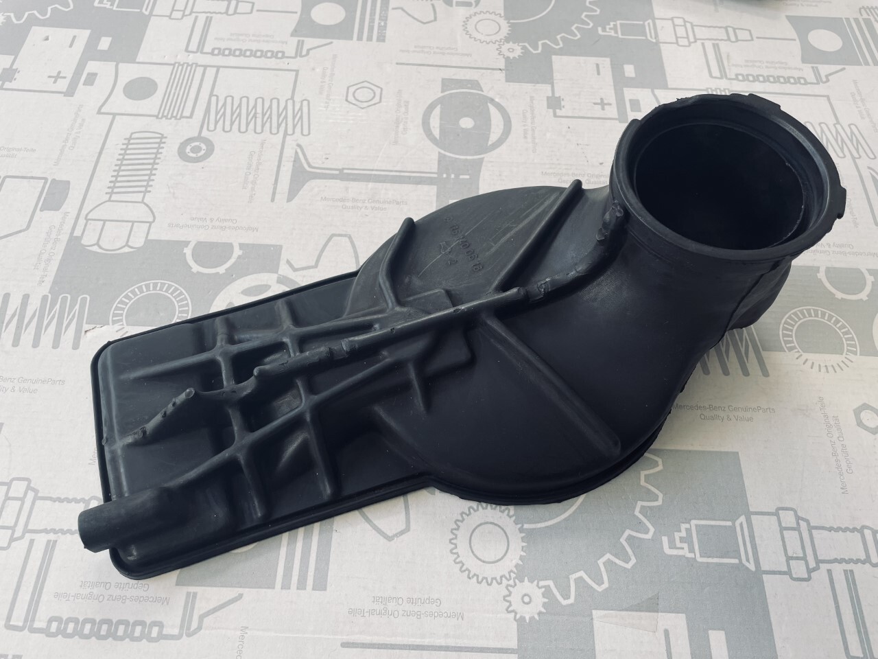 MERCEDES BENZ S W126 Engine Air Filter Housing A1161400618 Genuine for ...