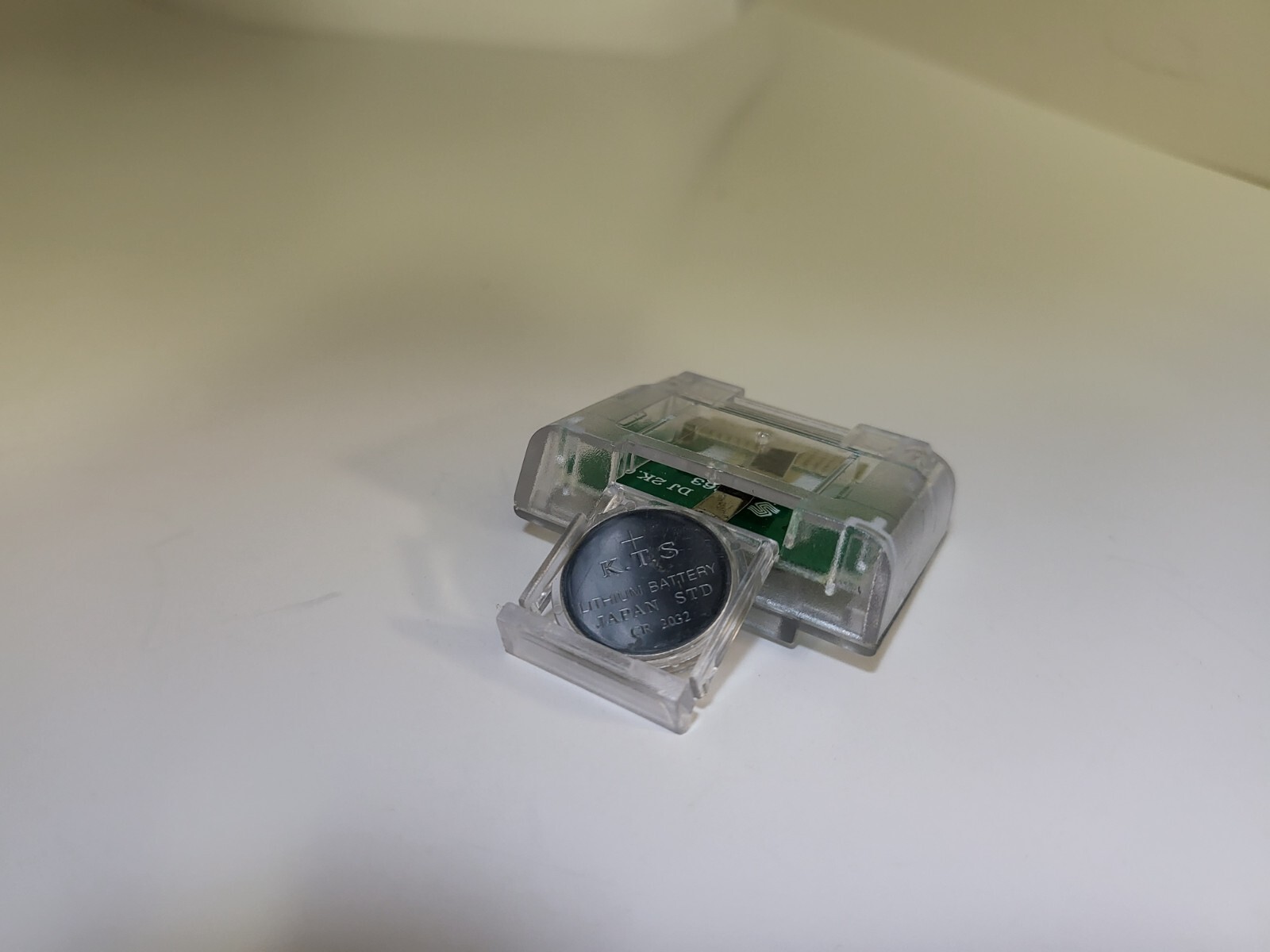 NEW CLEAR 256K MEMORY CARD FOR NINTENDO 64 N64 WITH REMOVABLE CR2032 ...