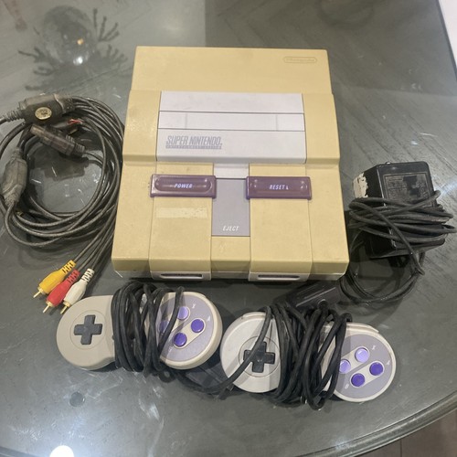 Super Nintendo SNES-001 1991 Console With Cables and Controllers (Needs ...