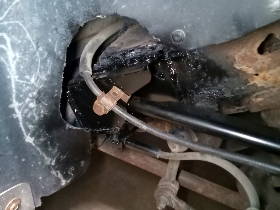 2 Upper Control/Trailing Arm Mounts +Frame Patch Kit-Trailblazer, Envoy ...