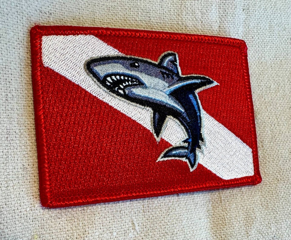 SCUBA DIVING PATCH SHARK DIVER DOWN RED embroidered iron-on SOUVENIR ...