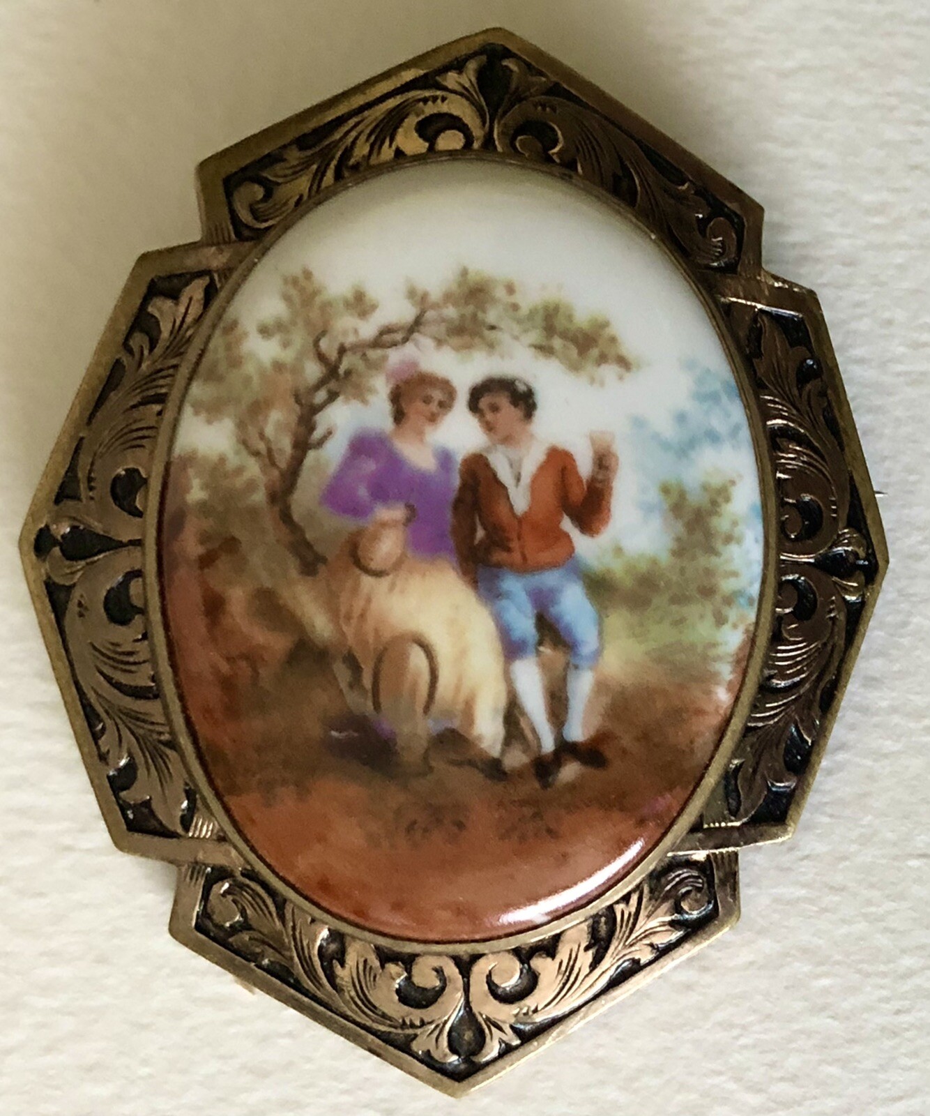 ANTIQUE Courting CLASSICAL Couple PORCELAIN CAMEO Gol… - Gem