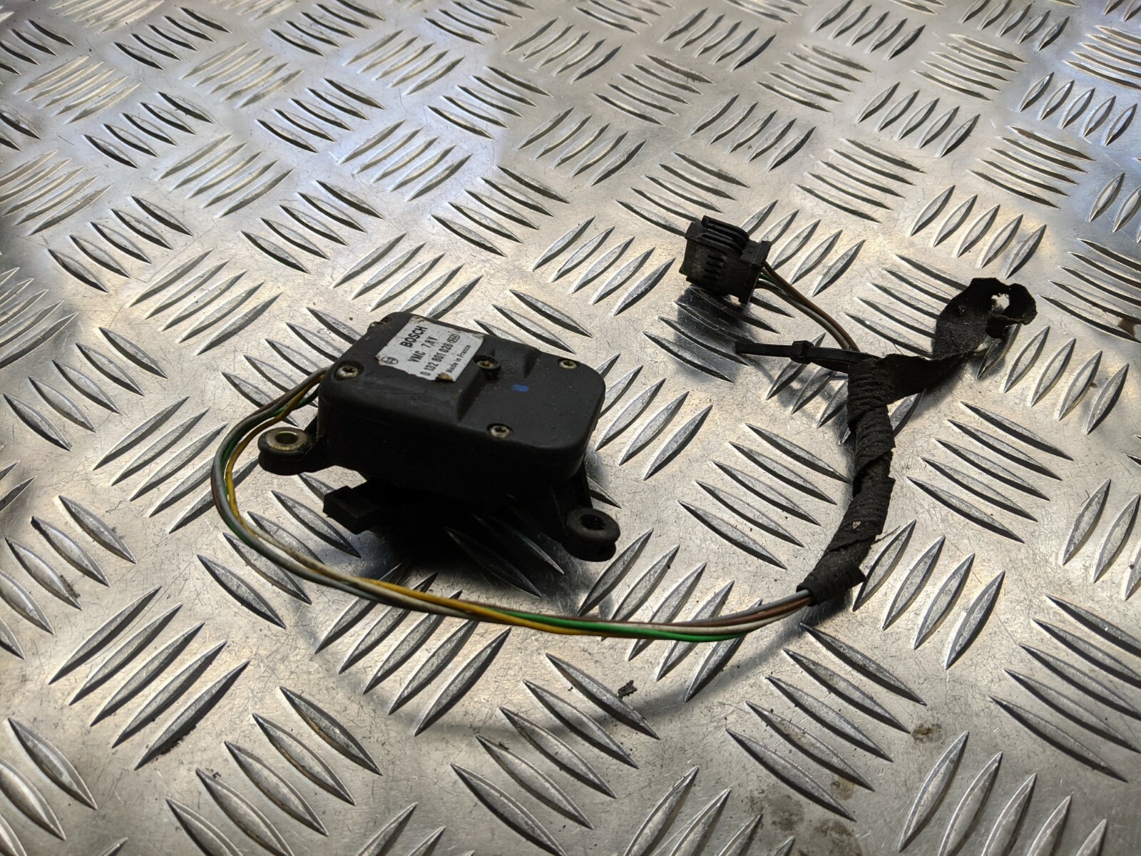 B319 Audi A4 Air Heater Flap Actuator Motor 0132801026 | eBay