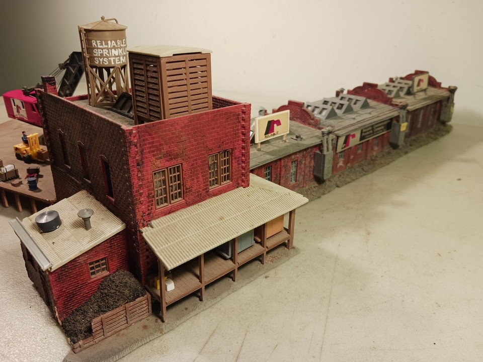 Custom Built HO Scale Factory Building w/ Dock & Crane - Weathered ...