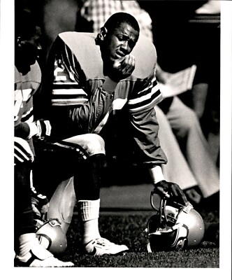 LD306 1988 Original Craig Fujii Photo INJURED SEAHAWK CB TERRY TAYLOR ...