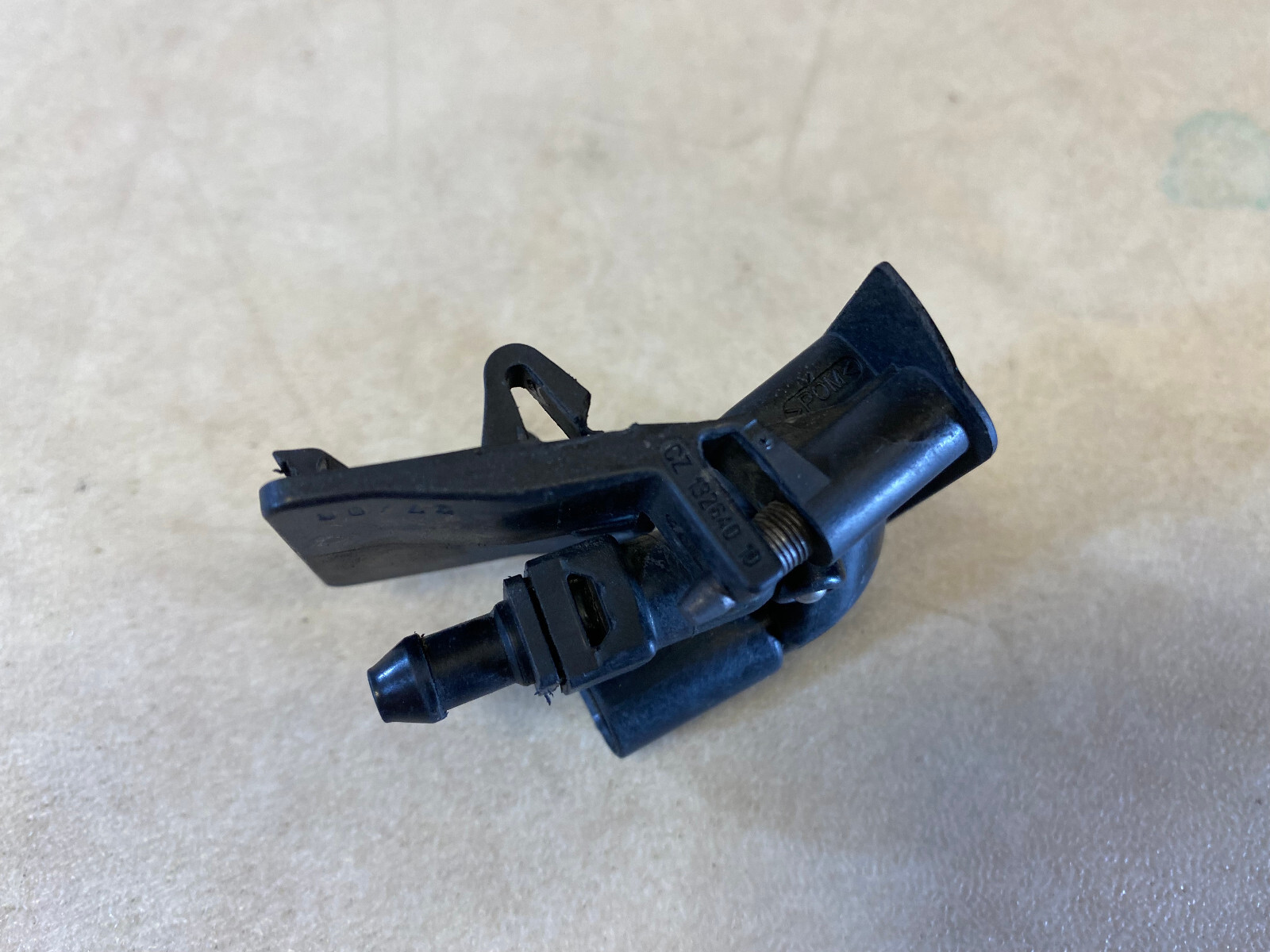 BMW X5 E70 Genuine Windshield Washer Wiper Water Nozzle 06-10 Year ...