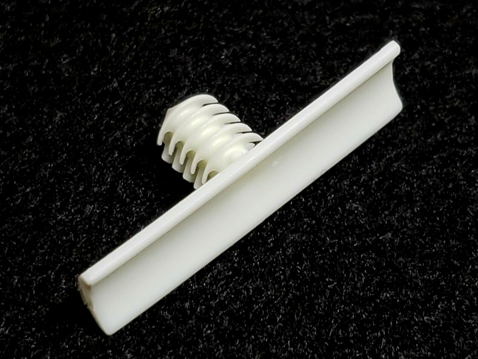 GM Cadillac Buick Oldsmobile Pontiac Chevy Wiring Harness Retainer ...