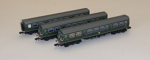 Farish (371-512) Class 101 3 Car DMU in BR Green with Speed Whiskers ...