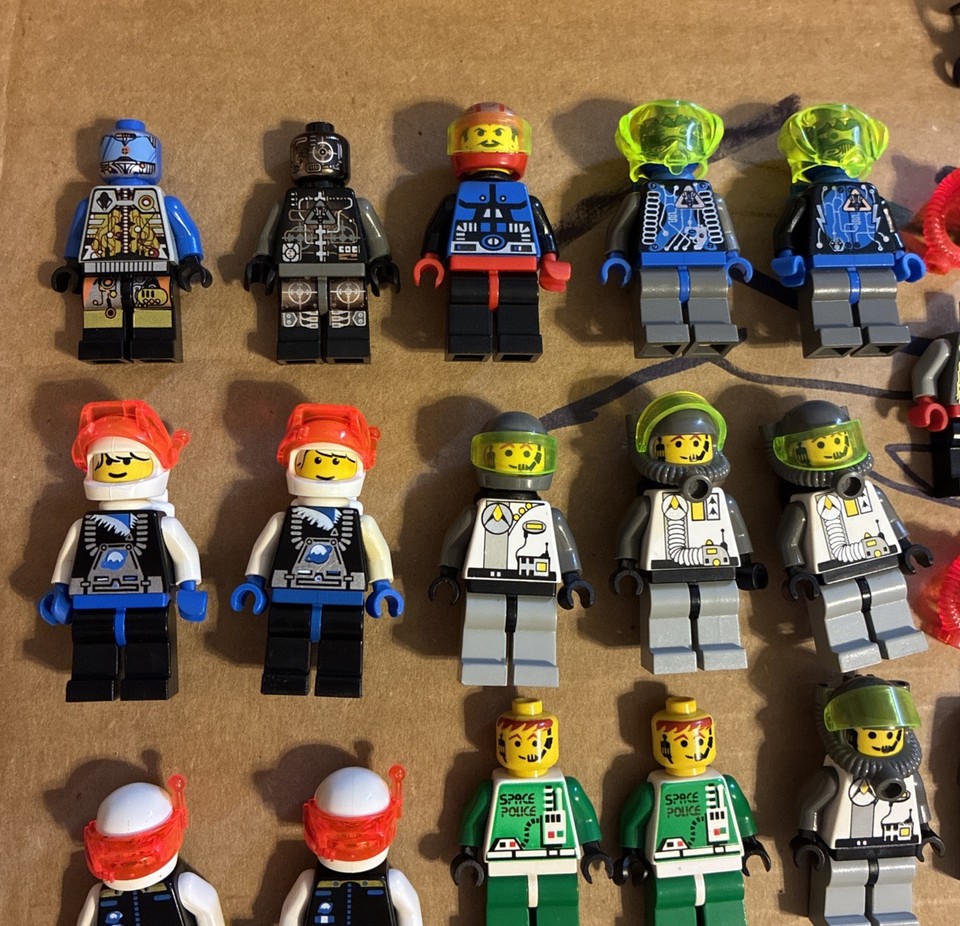 LEGO Vintage Space Minifigures Lot Parts Unitron Space Police ...