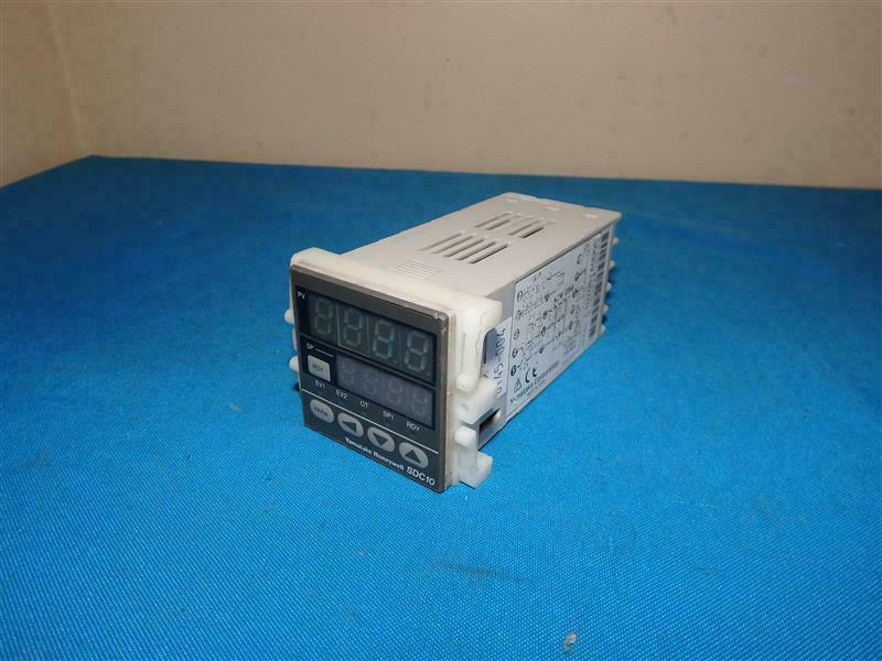 Yamatake Sdc10c10t0dta0100 Digitronik Digital Indicating