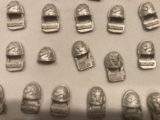 Warhammer Space Marine 30k 40k Space Wolves 37 metal shoulder pads OOP ...