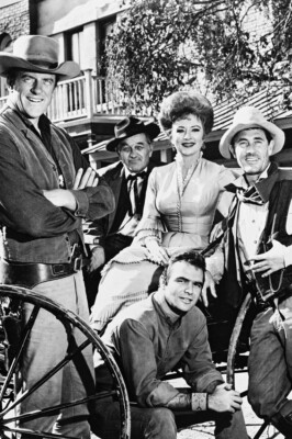 Burt Reynolds As Quint Asper In Gunsmoke 24x36 inch Poster | eBay