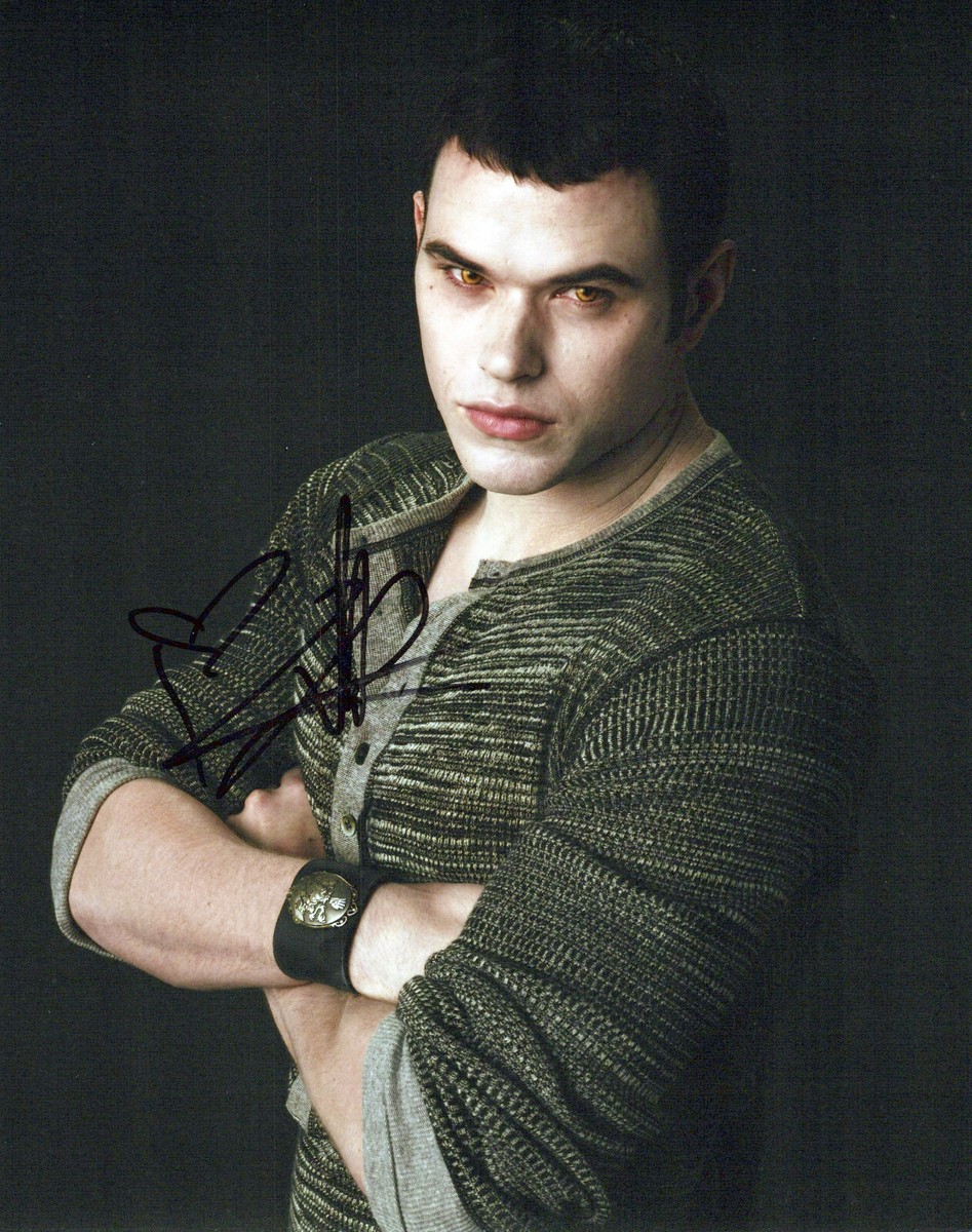 Emmett Cullen Crepusculo Emmett Cullen And Rosalie Cullen Online
