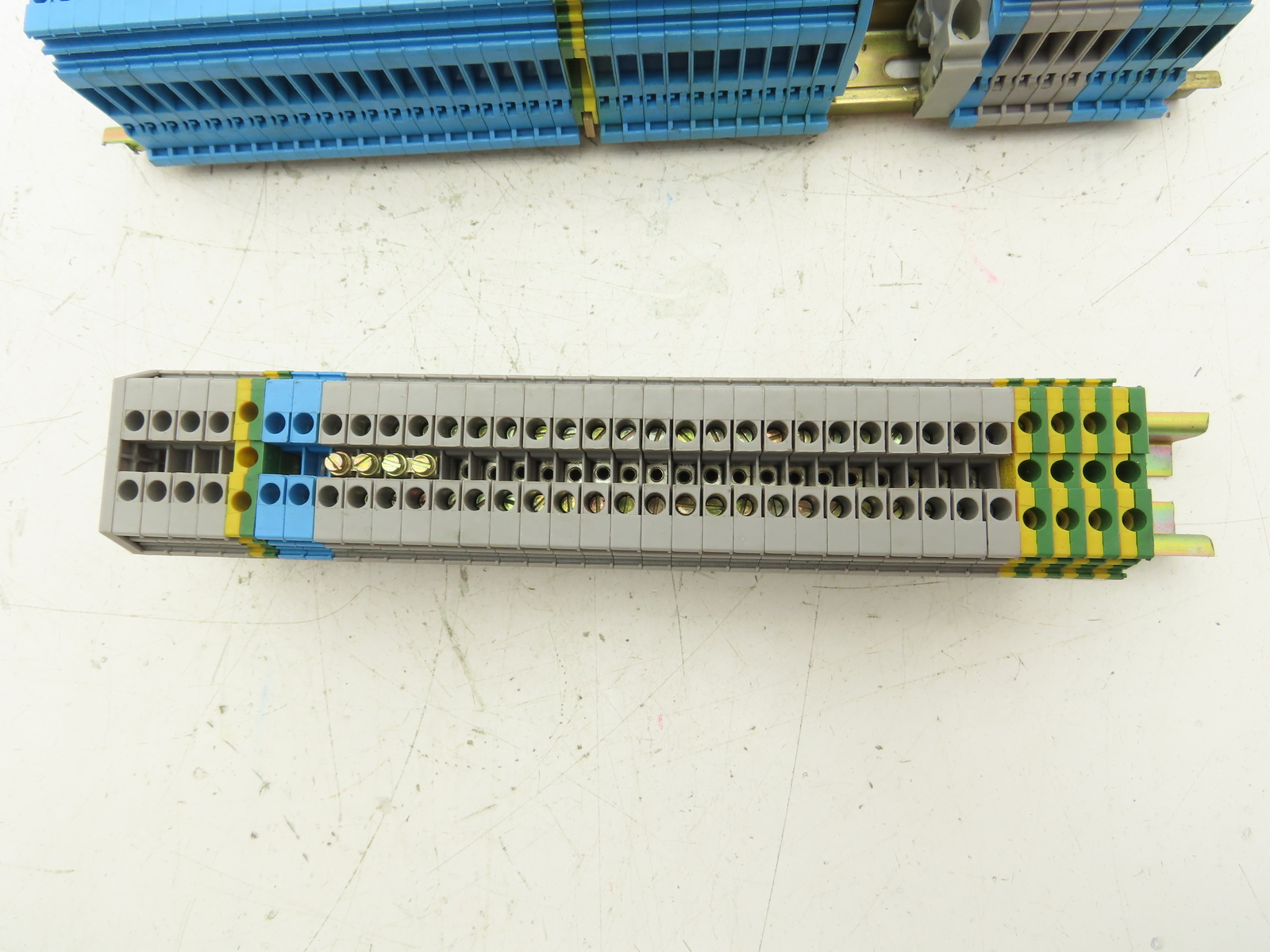 Entrelec M4/6 5116 Terminal Block DIN Rail 24-10AWG 4mm² 600V 25A Lot ...