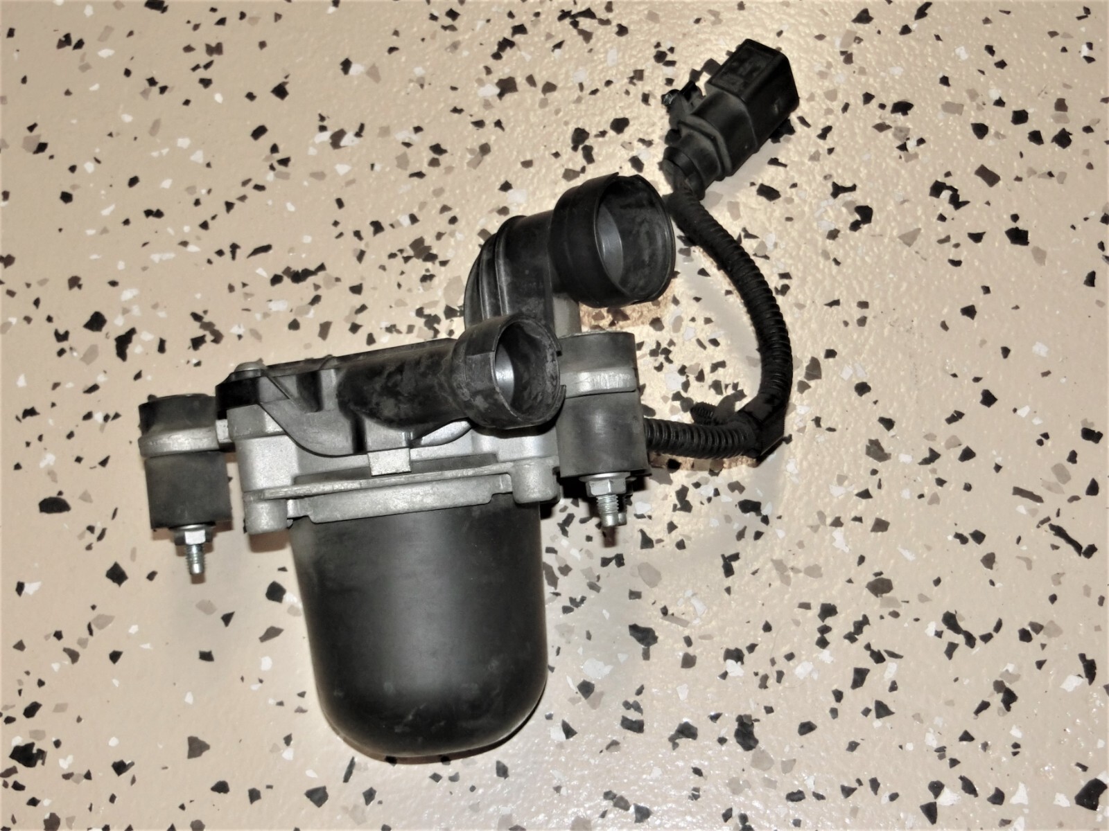 VW Golf,CC,Eos,GTI,Jetta GLI,Touareg OEM Secondary Smog Air Pump ...