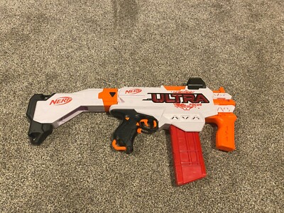Nerf Ultra Focus Motorized Blaster, 10 AccuStrike Ultra Darts, Clip ...
